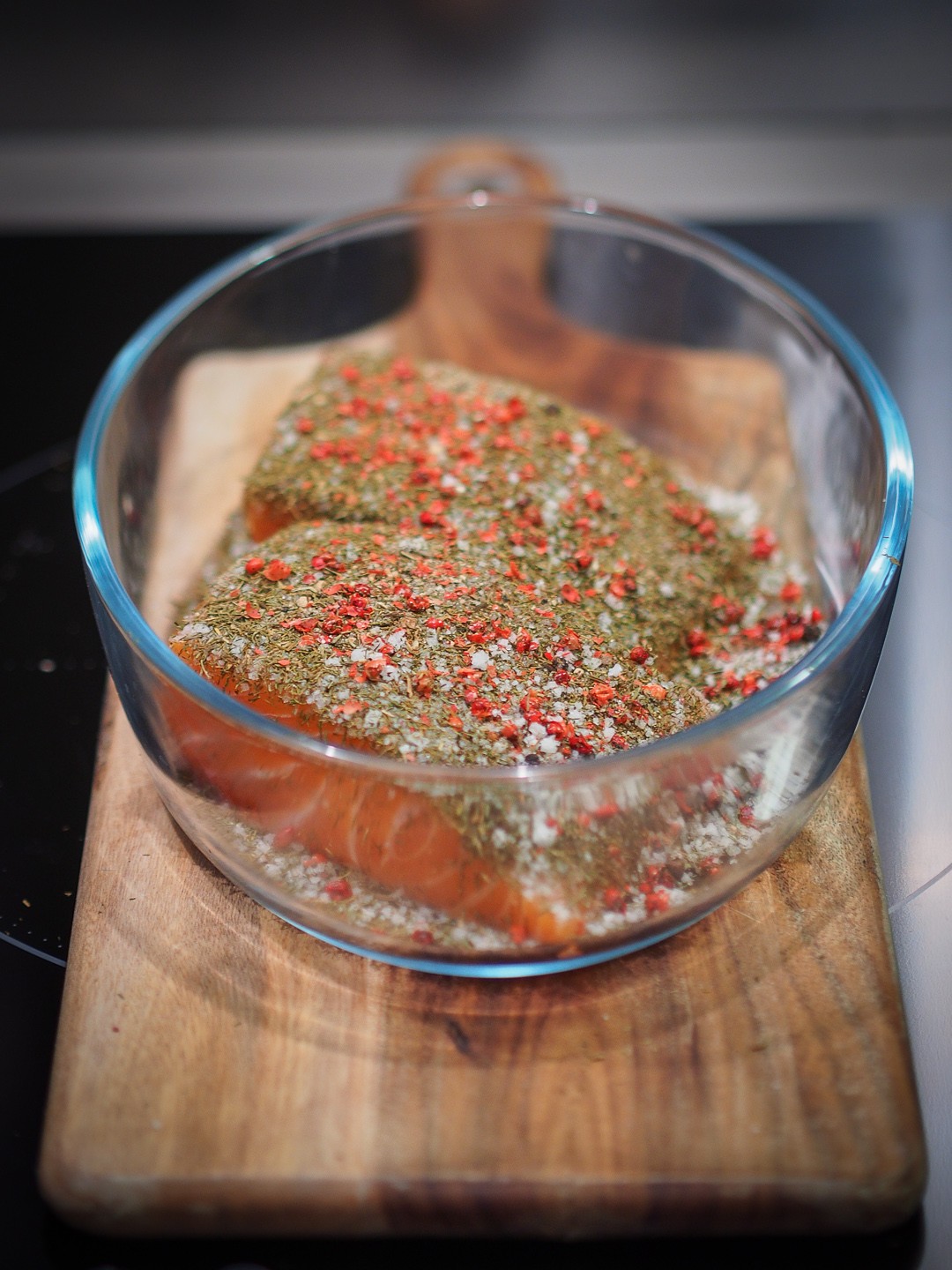 Gravlax de Saumon mariné facile - Recettes et Compagnie